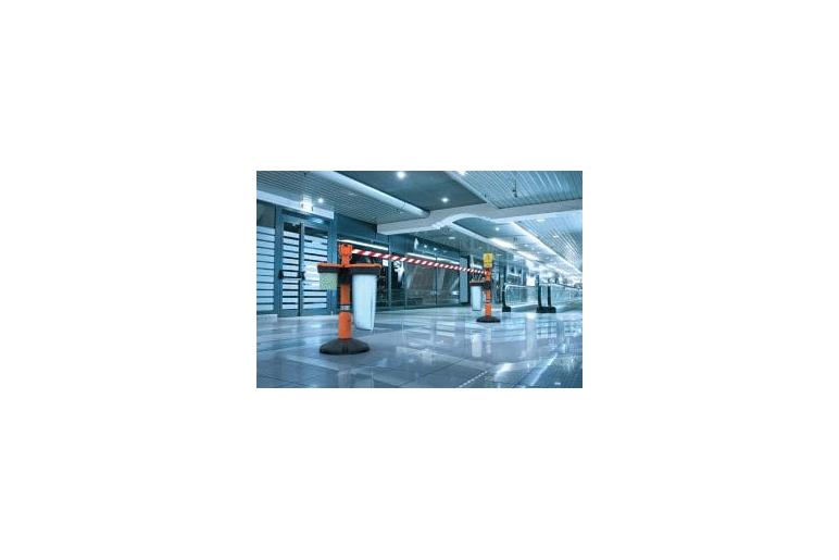 Skipper Retractable Safety Tape Barrier | MeshSTOR