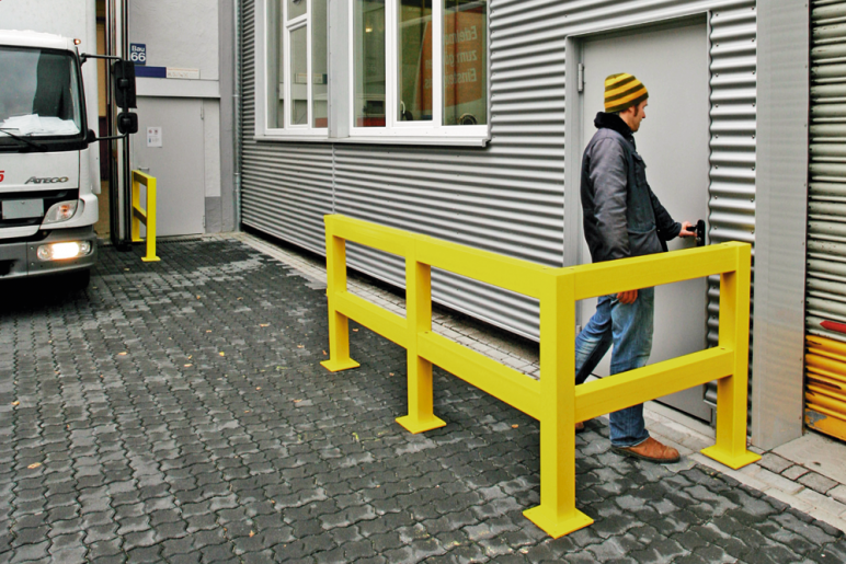 Black Bull HD Impact Protection Railing System | MeshSTOR