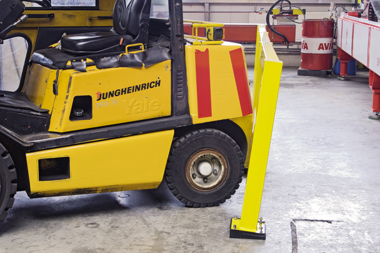 Black Bull Flex Impact Protection | MeshSTOR