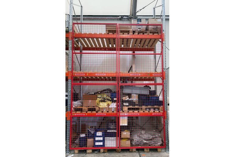 Quarantine Cage Doors For Pallet Racking | MeshSTOR
