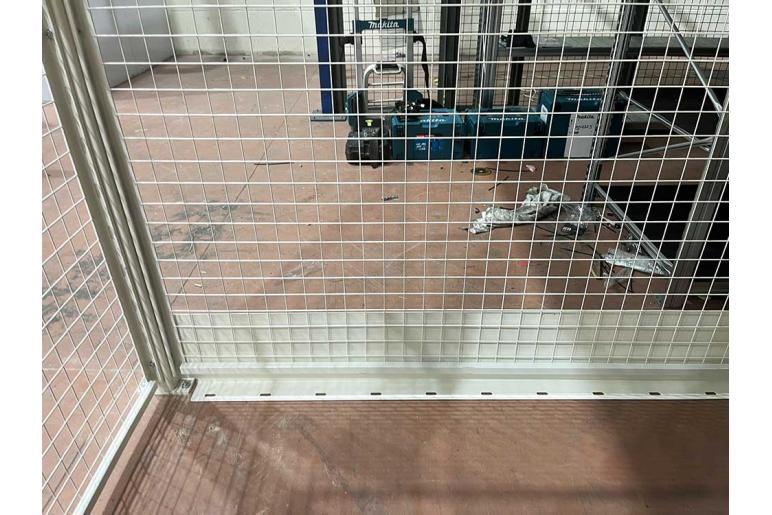 Bespoke Mesh Partitioning With Sliding Doors Under Mezzanine Floor ...
