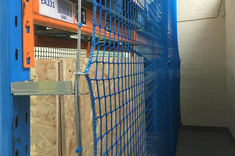Back of rack ant-collapse racking | MeshSTOR