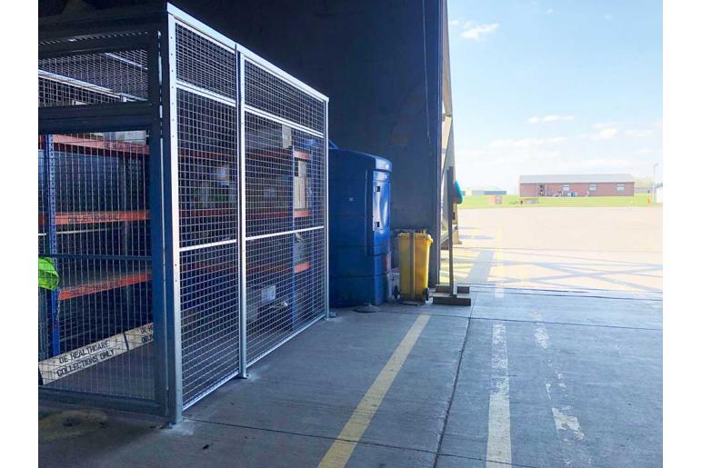 Mesh Storage Cage Fitted With Roof For MRI Parts Store | MeshSTOR